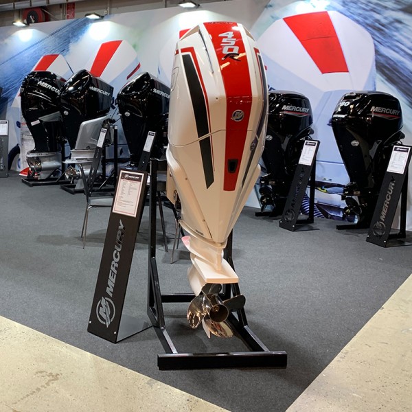 GC Maskiner L-Stand, Outboard engine stand/motor rack | OUTMAR